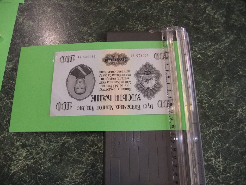 Making a Banknote Display – Peel Region Numismatic Group